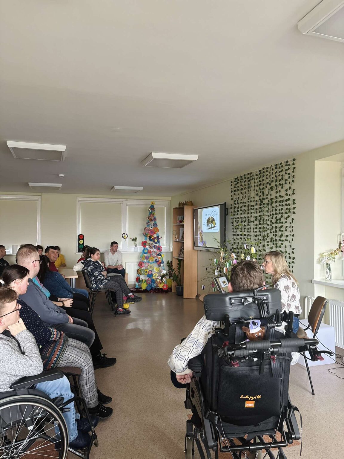 Sensorinis skaitymas „Bitutės“ – Biudžetinė įstaiga Socialinių paslaugų ...